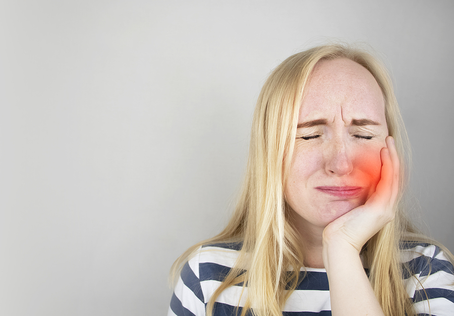 Will the Emergency Dentist Pull a Tooth? - Spy Hill Dental Clinic